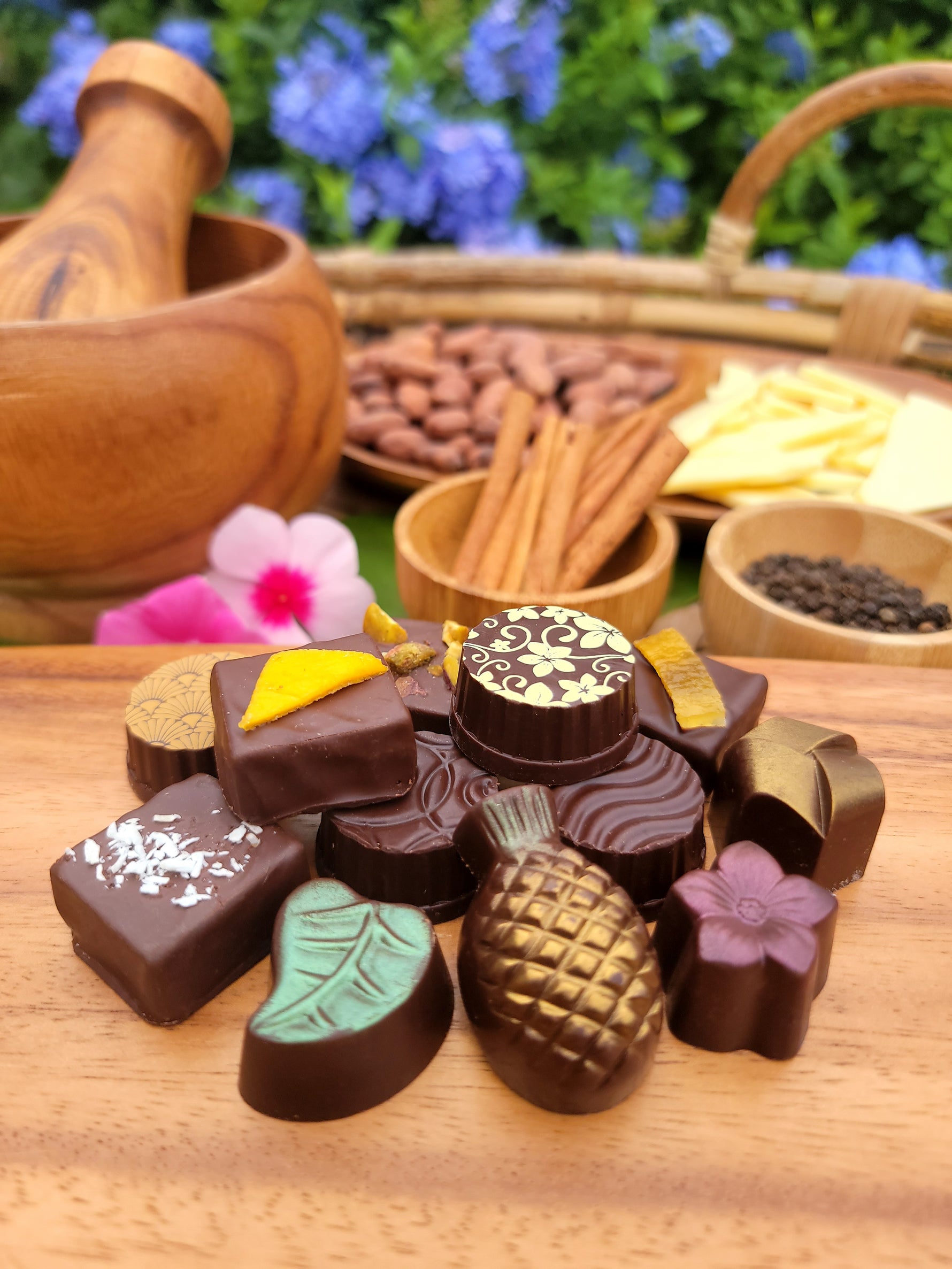 Sweet Paradise Maui: Hawaiian Chocolates (Made with Aloha)